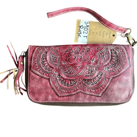 leaders in leather | Bags | Leather Wrist Wallet Hand Tooledleaders In ...